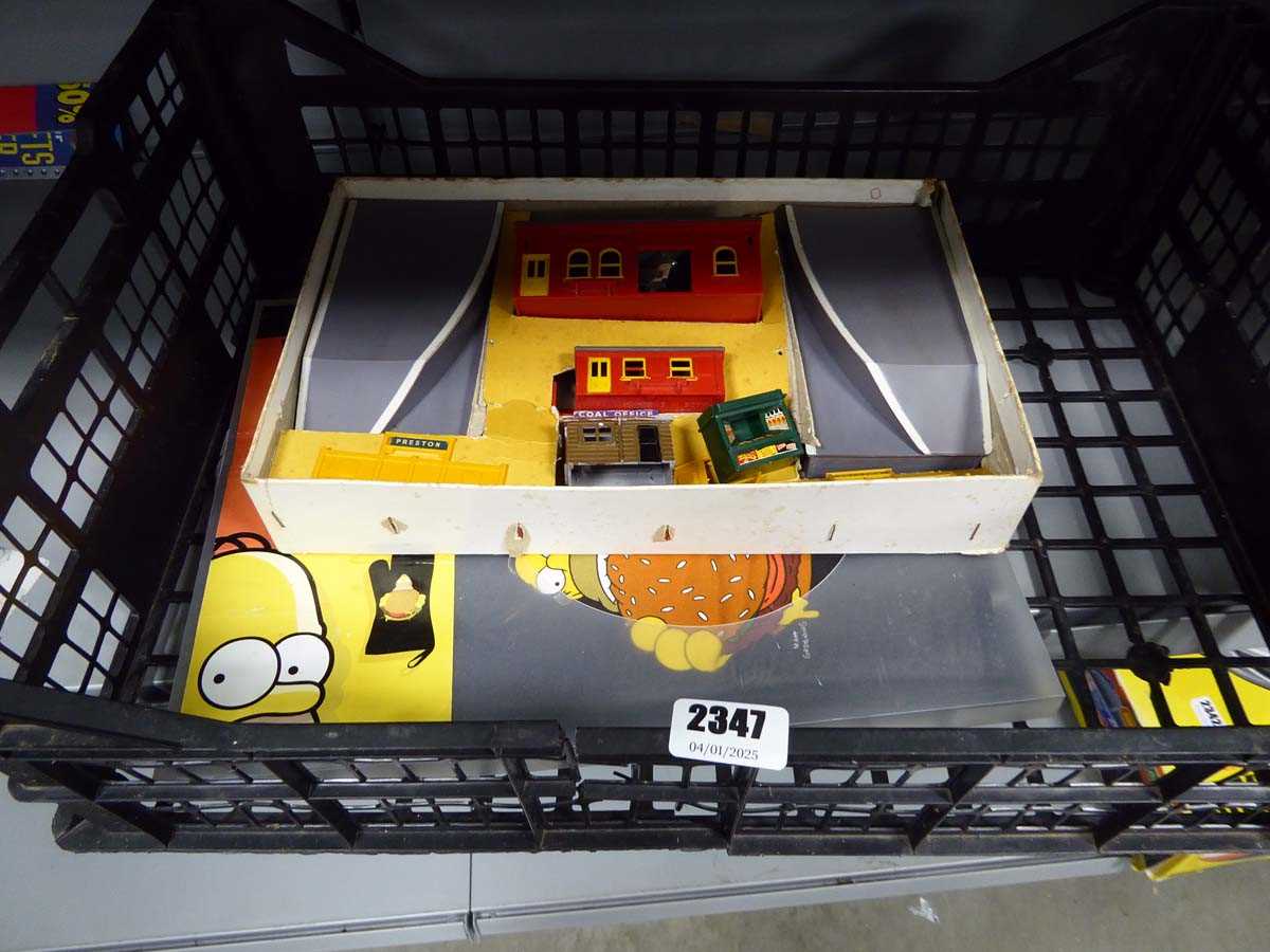 Lot 2347 - Set of vintage Tri-ang station buildings,