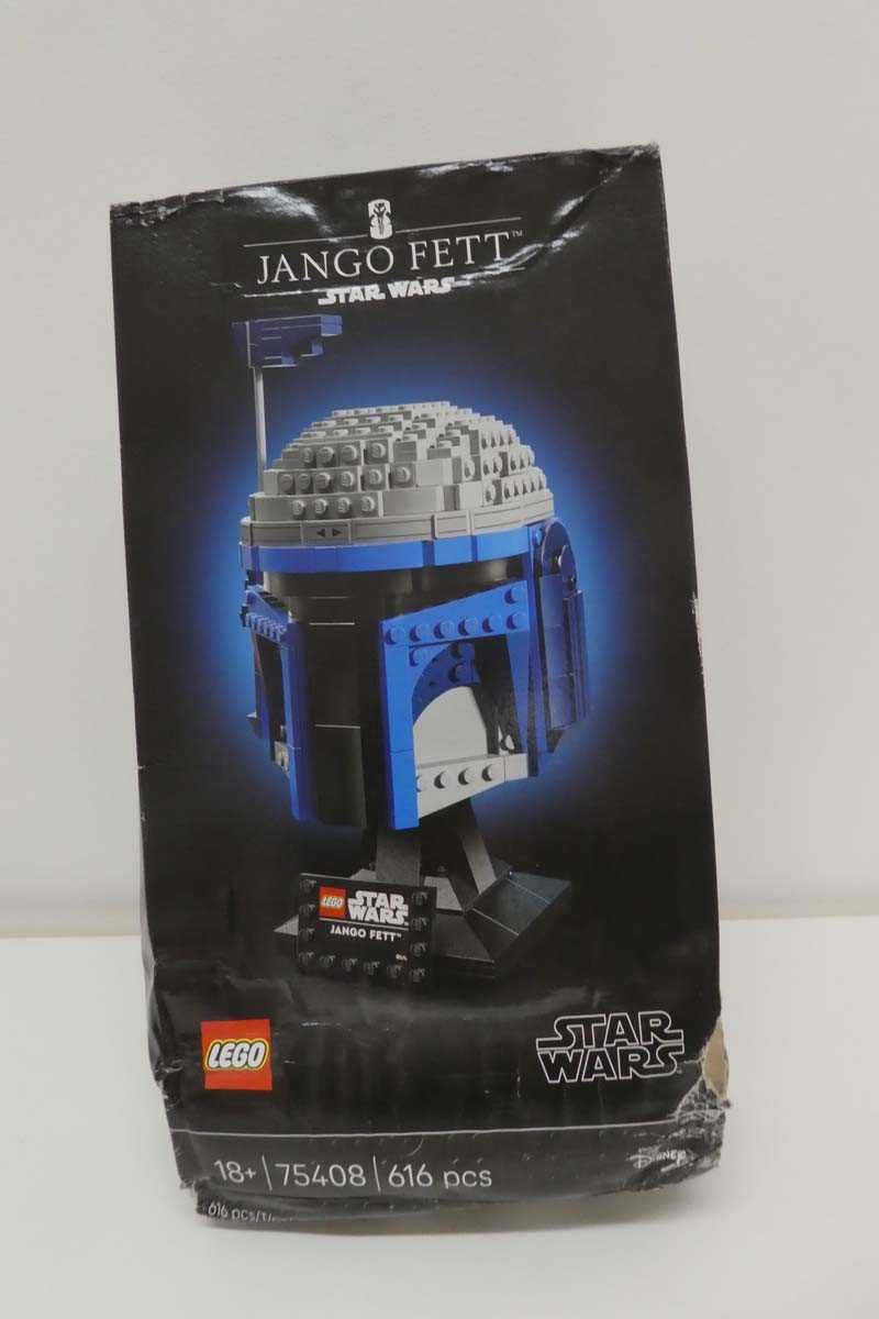 Lot 1008 - LEGO 75408, STAR WARS Jango Fett's Helmet,