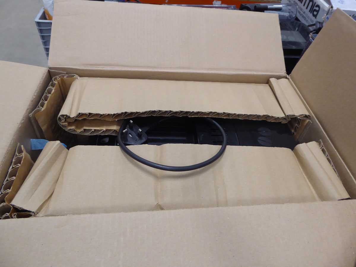 Lot 3012 - De'Longhi Magnifica Evo coffee machine,